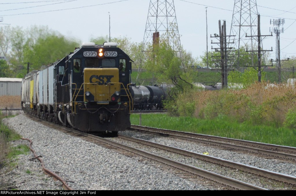 CSXT 8395